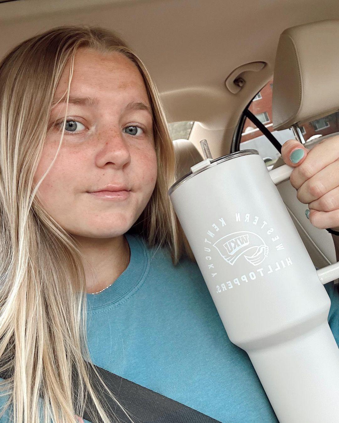 Abby Davis's Instagram, Twitter & Facebook on IDCrawl